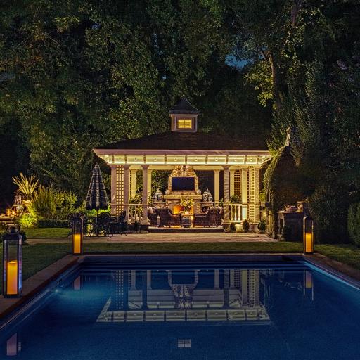 DIABLO VICTORIAN – Adeeni Design Group & Adeeni Design Galerie